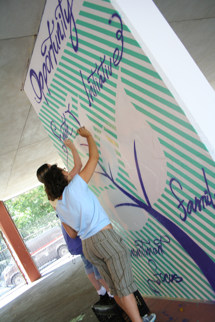 PS / MS 34: Dream Walls Inspire - Thrive Collective