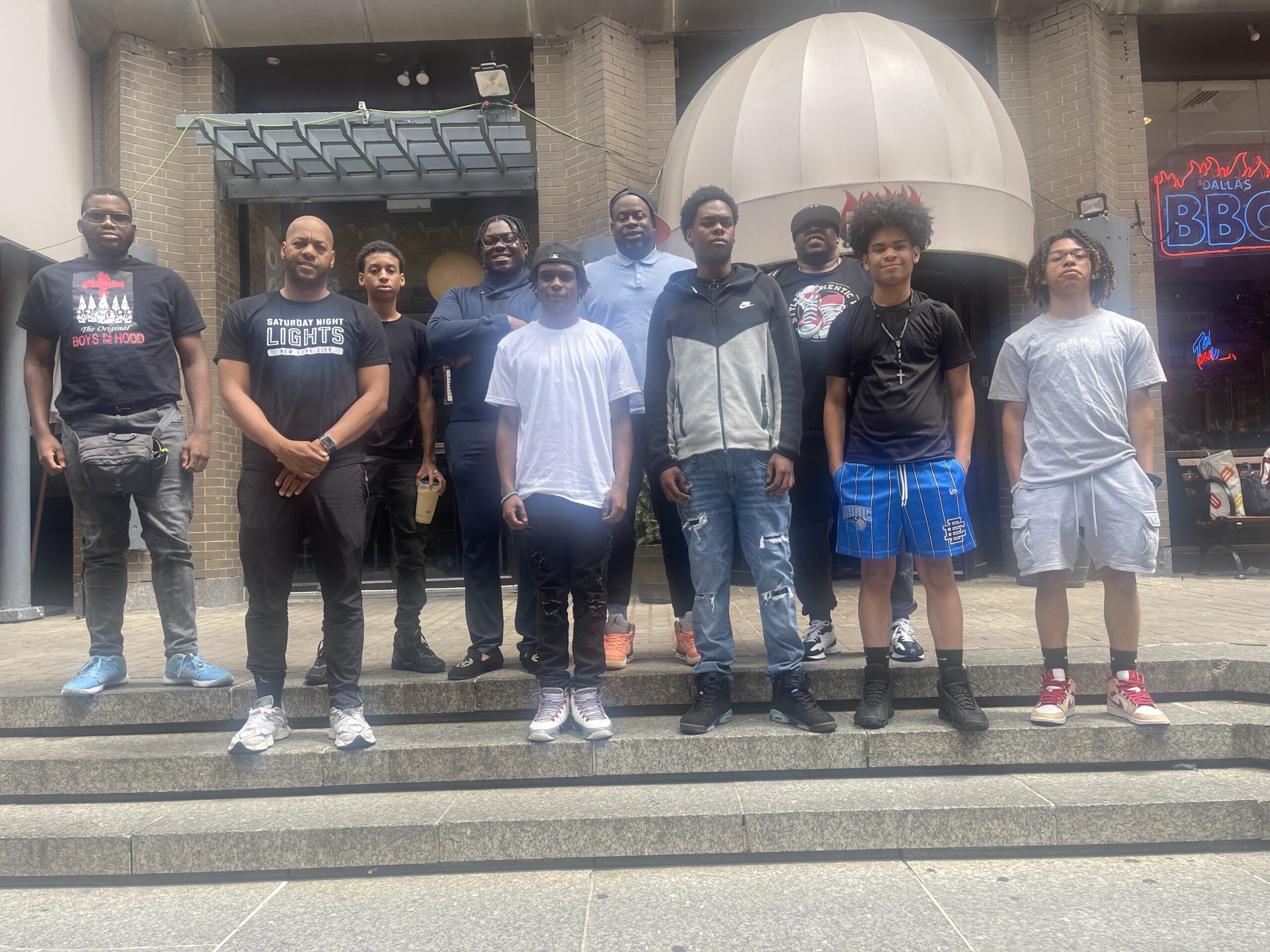 Mentoring at The Table - Thrive Collective